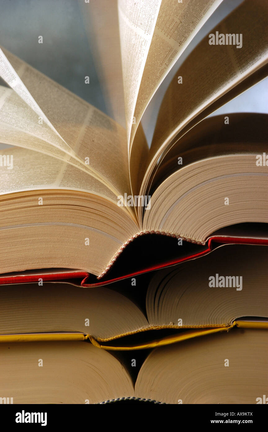 Carta stack hi-res stock photography and images - Alamy