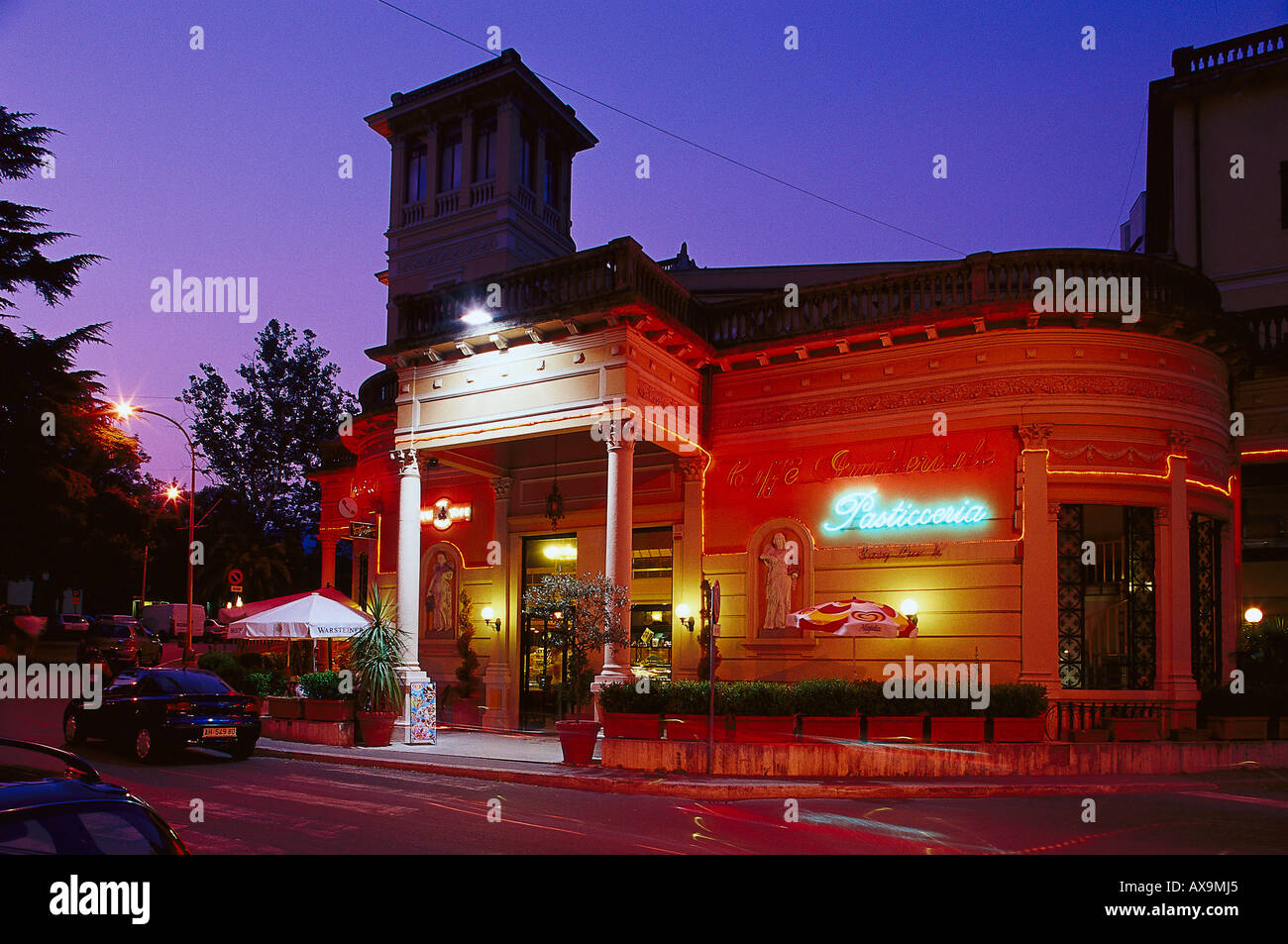 Montecatini cafe hi-res stock photography and images - Alamy