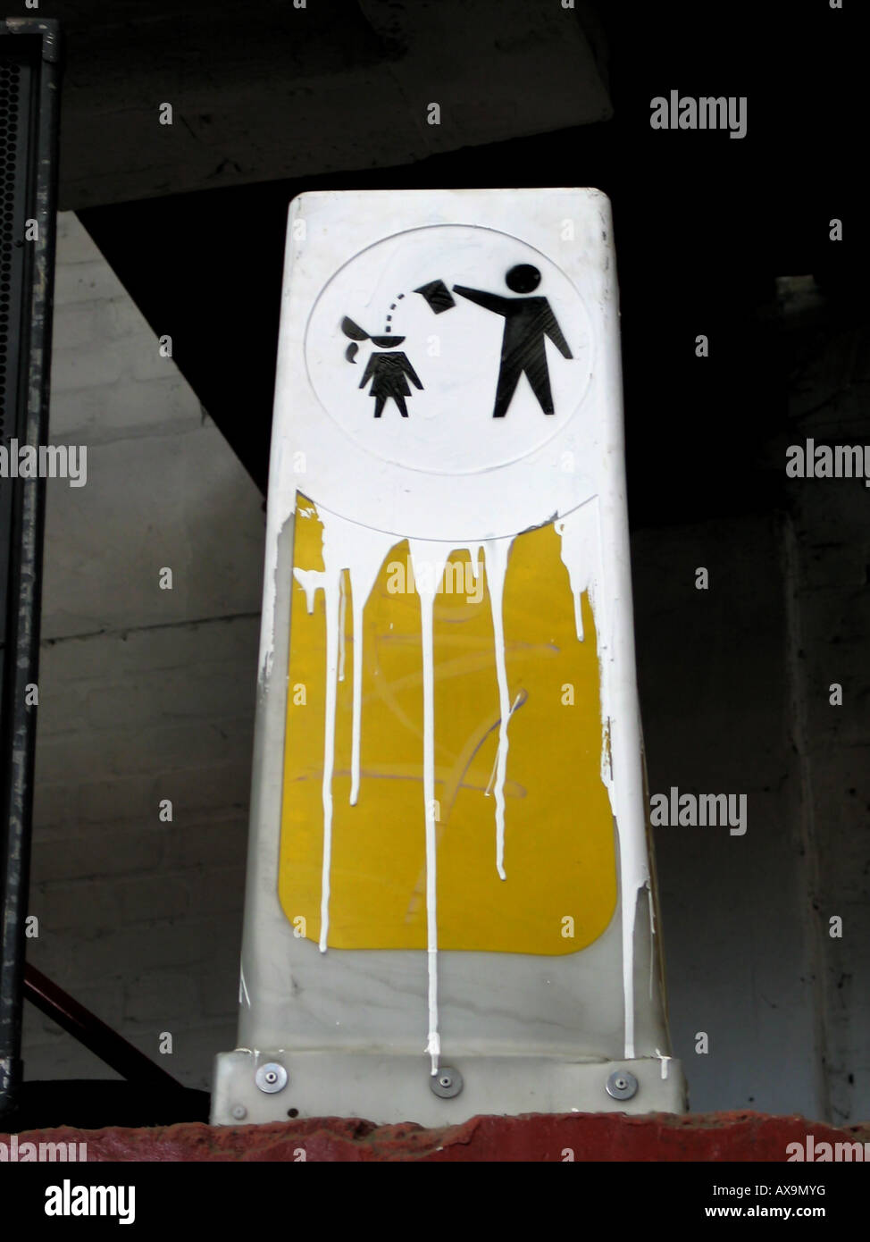 Child bollard hi-res stock photography and images - Alamy