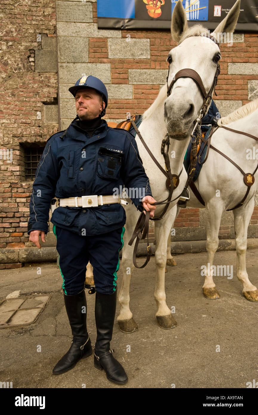 Italian policeman hi-res stock photography and images - Alamy