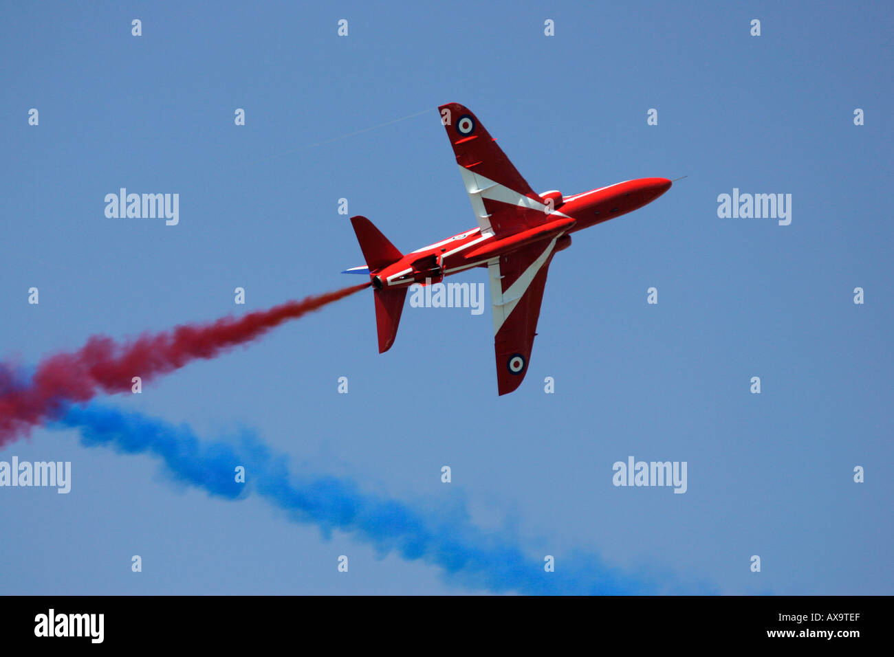 Royal Air Force Hawk T1A aerobatic display team Red Arrows at RIAT 2005 ...