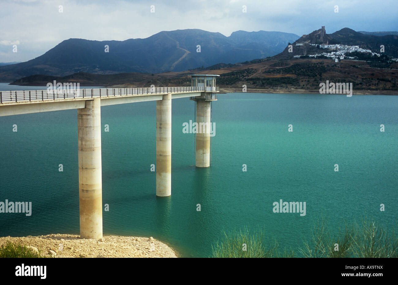 Falling water levels in a reservoir and Zahara de la Sierra, in the ...