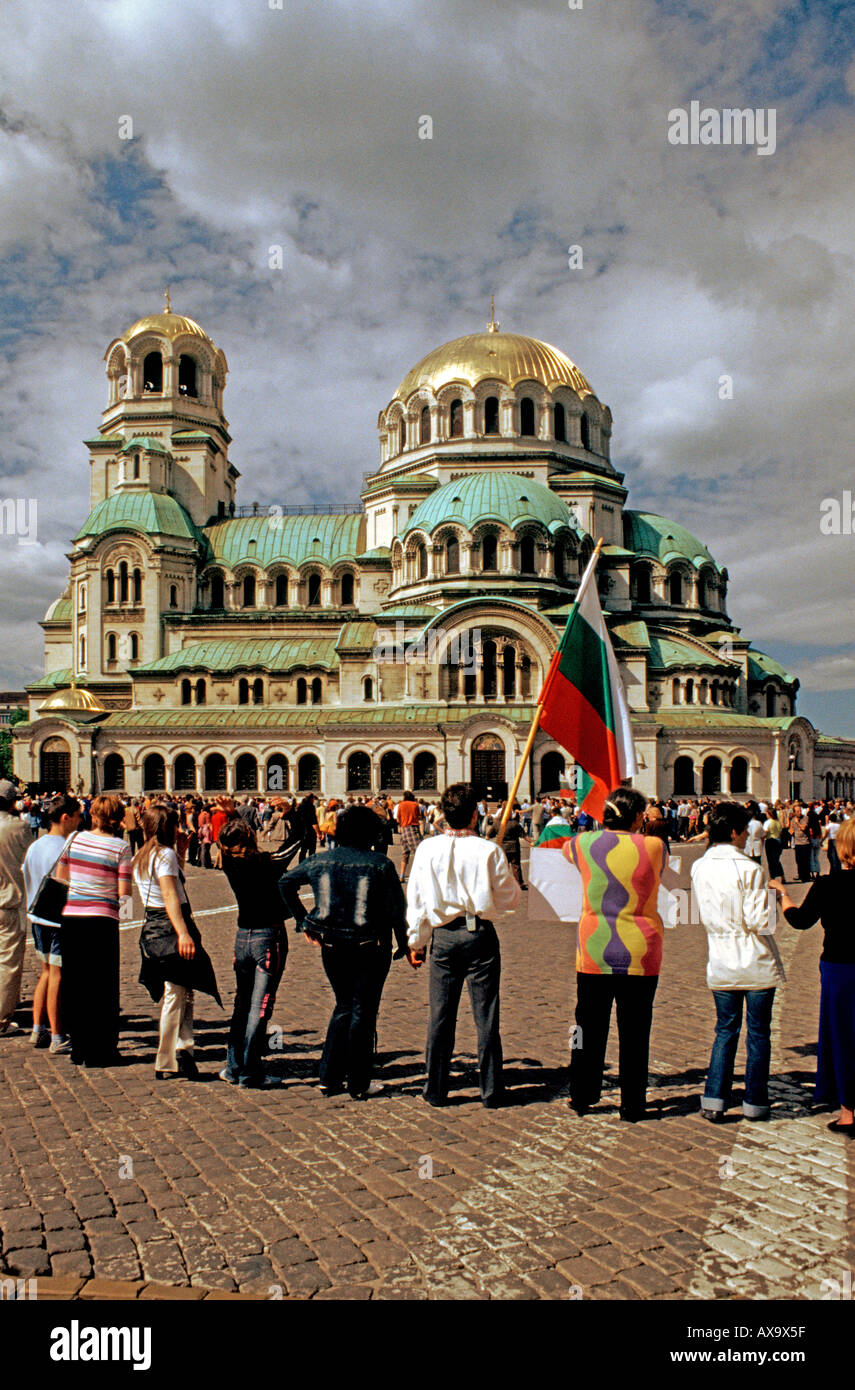Round dance festival hi-res stock photography and images - Alamy