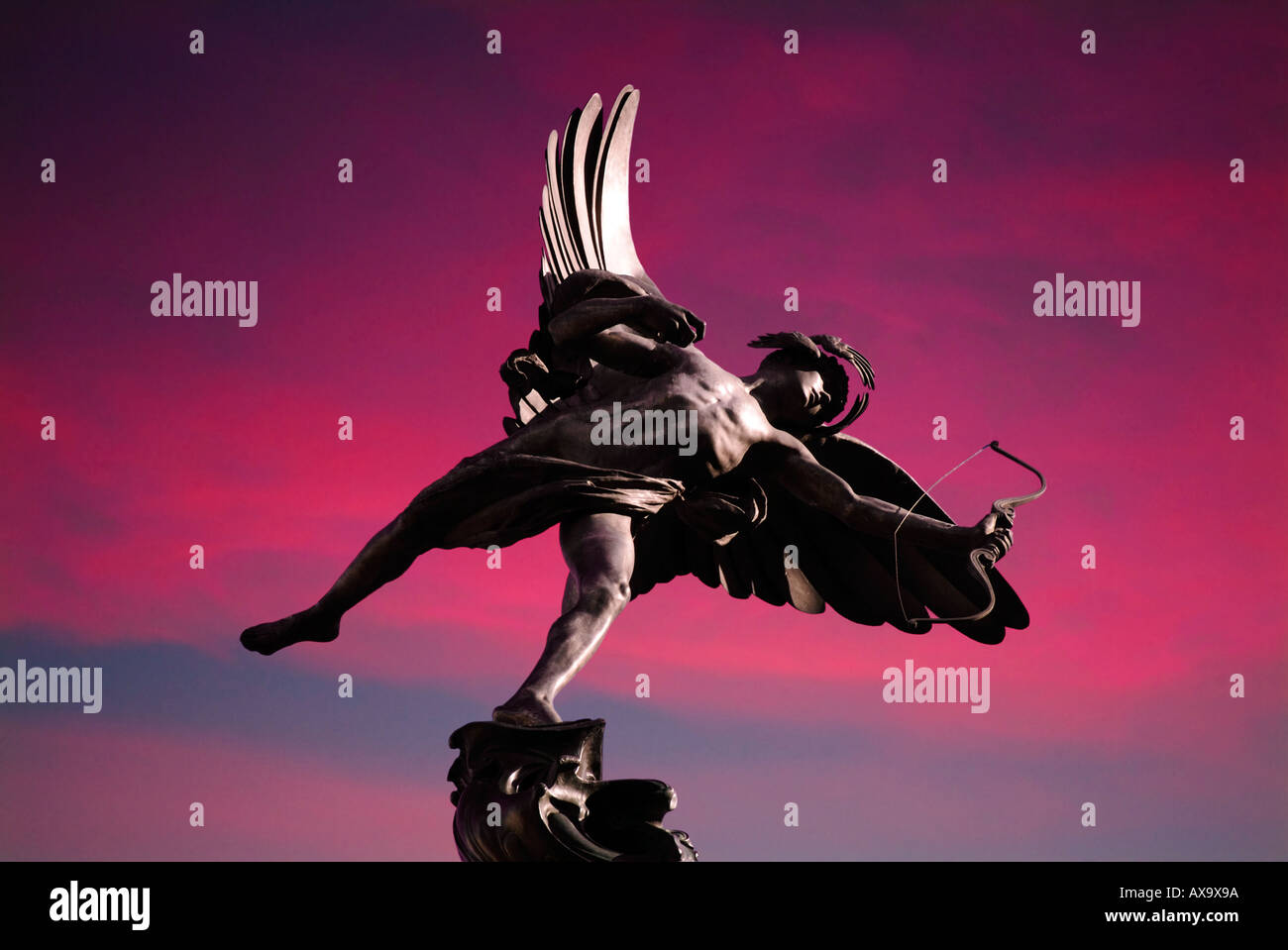 Piccadilly Circus and Eros the Winged Archer Stock Photo - Alamy