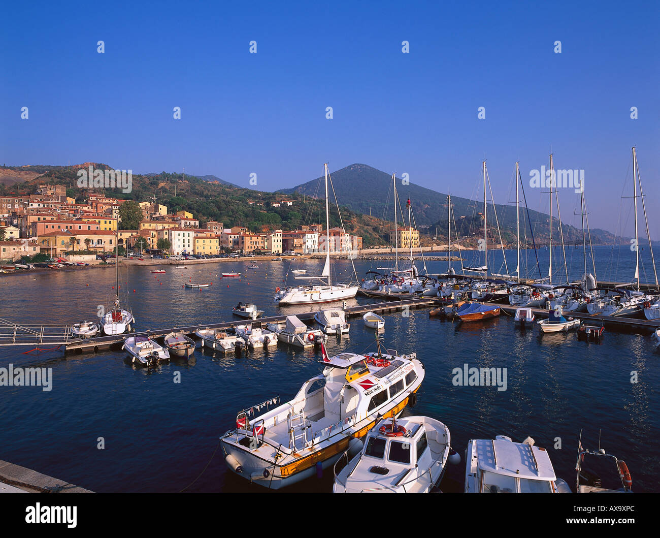 Tuscany unesco biosphere reserve hi-res stock photography and images ...