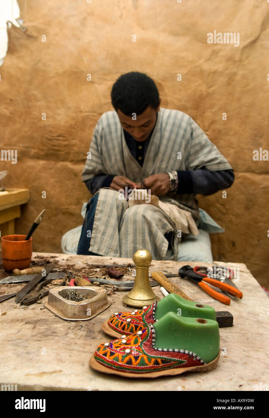 Shoe making at the Bin Yedder workshop, Ghadames, Libya Stock Photo - Alamy