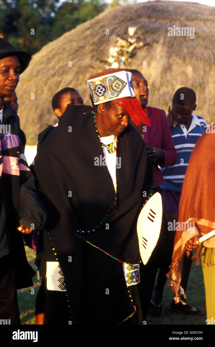 Zulu wedding hi-res stock photography and images - Alamy