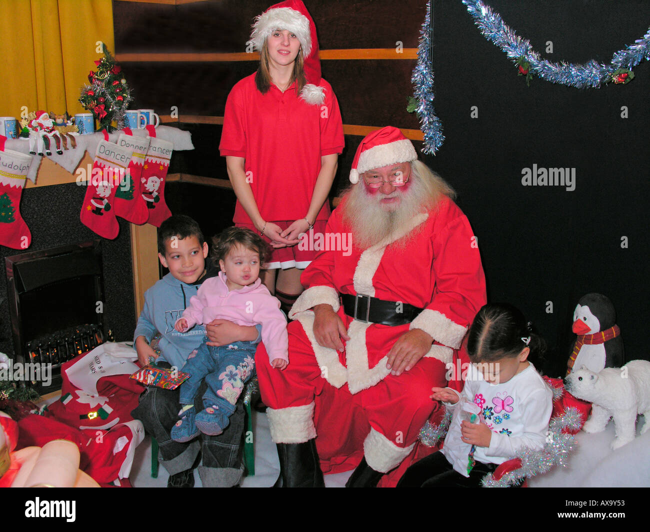 Working father suit and children hi-res stock photography and images ...