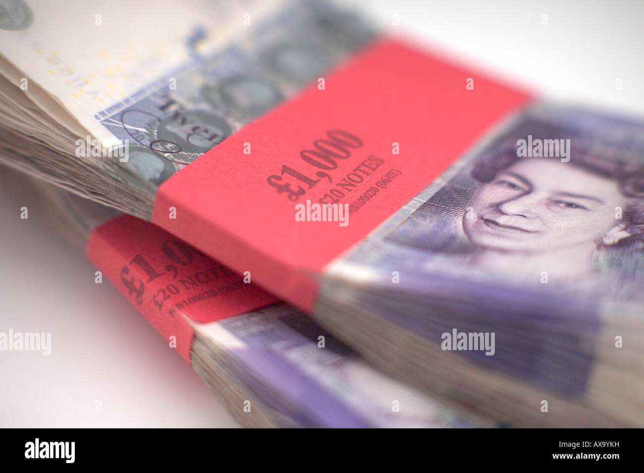 Bundles of money sterling hi-res stock photography and images - Alamy