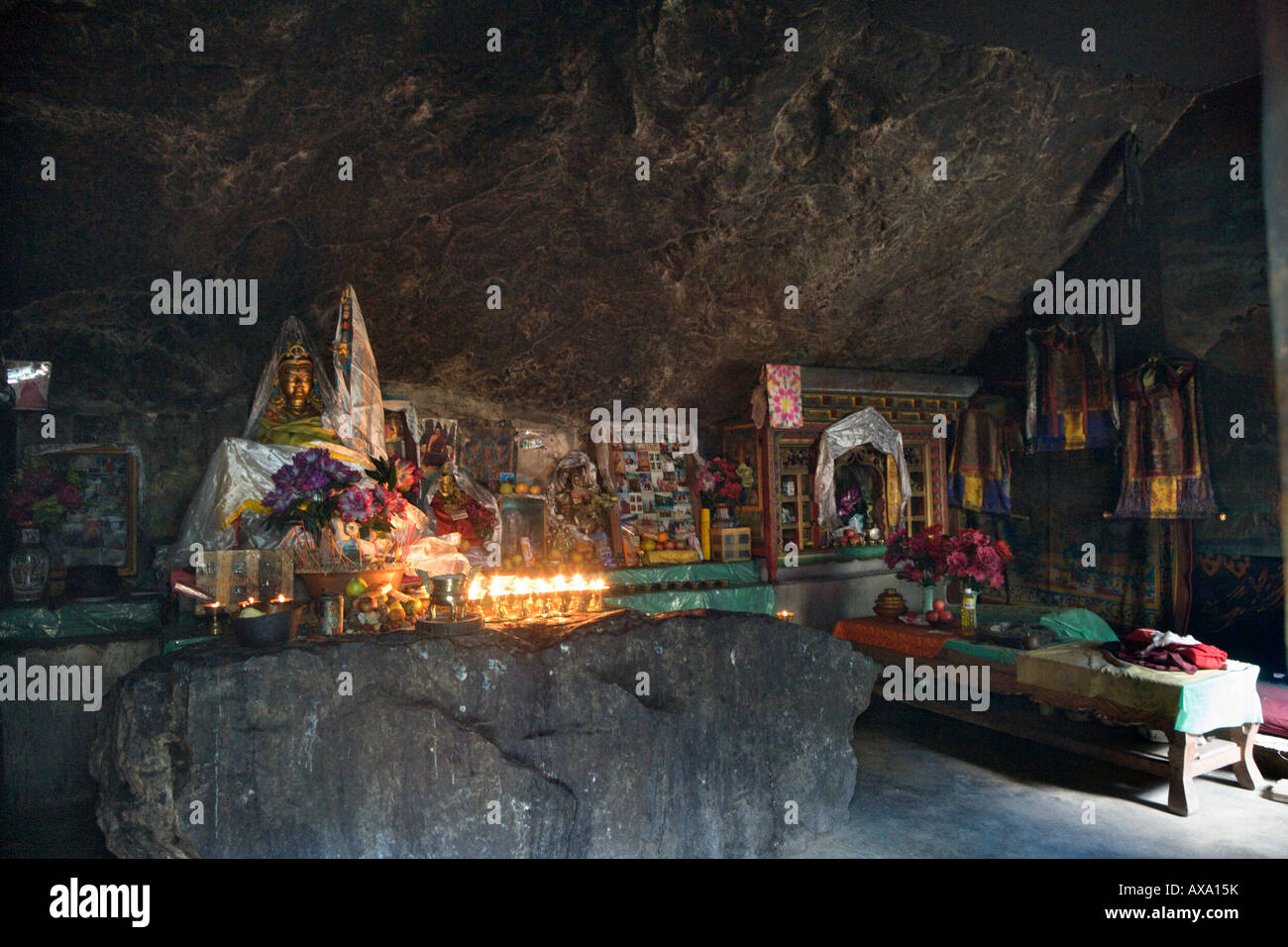 Tibetan Buddhist Monks Quarters High Resolution Stock Photography and ...