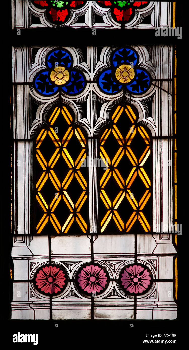 Window architecture color hi-res stock photography and images - Alamy