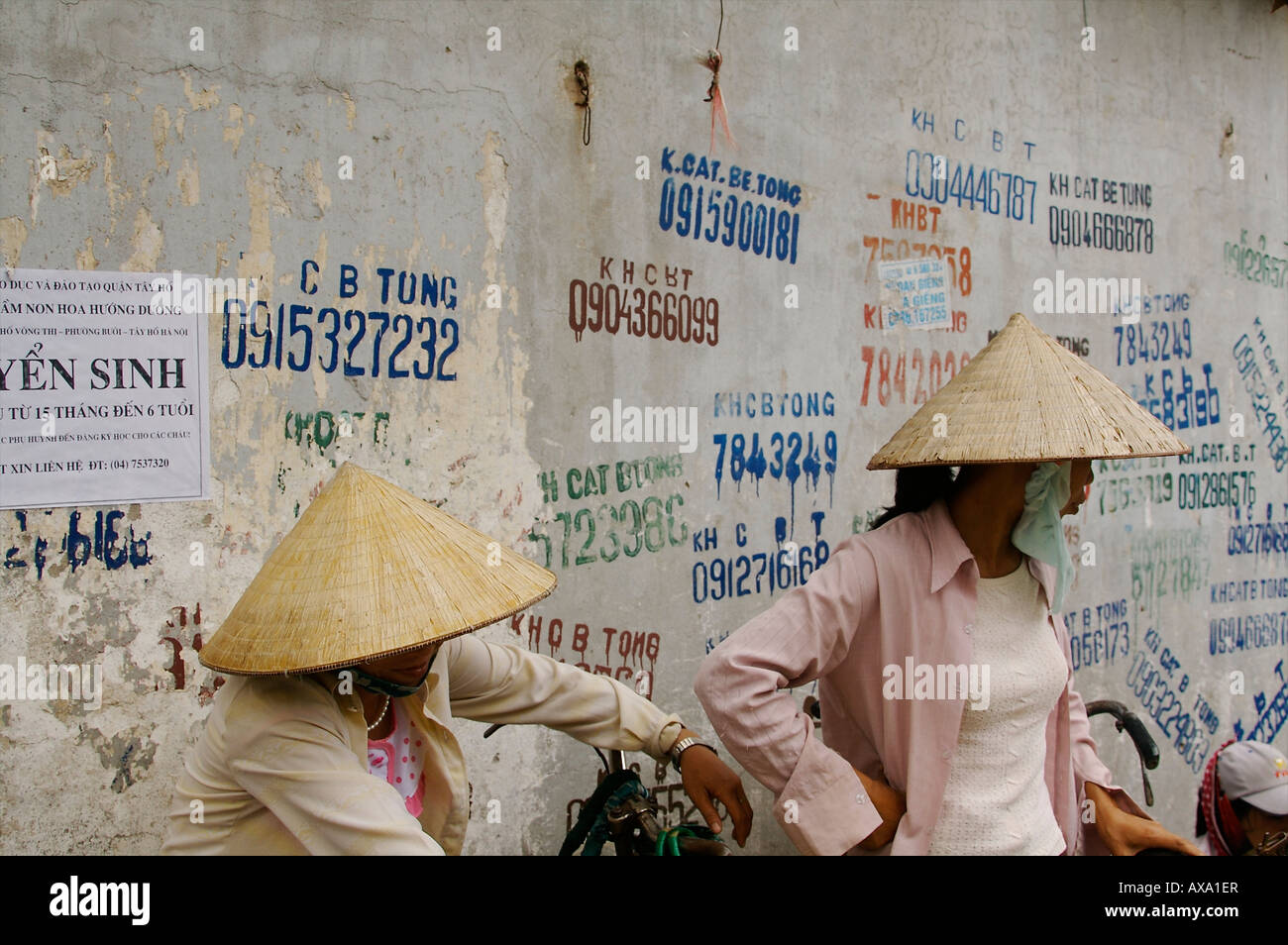 Lac Long Quan Market Stock Photo - Alamy