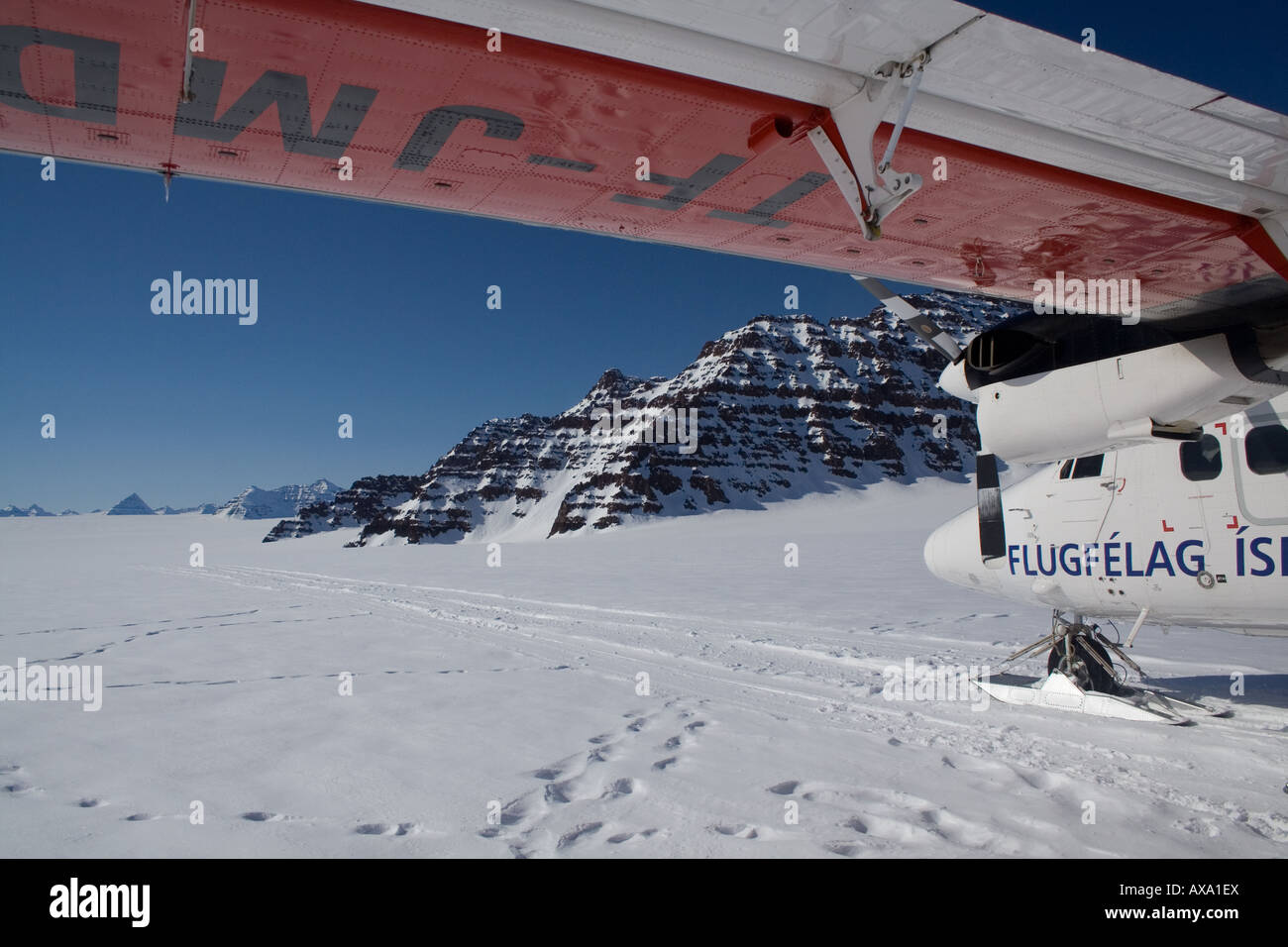 twin otter twin prop fixed wing icelandic Air aeroplane with ski ...