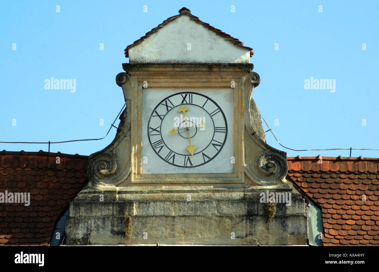 Clock tower red castle castle hi-res stock photography and images - Alamy