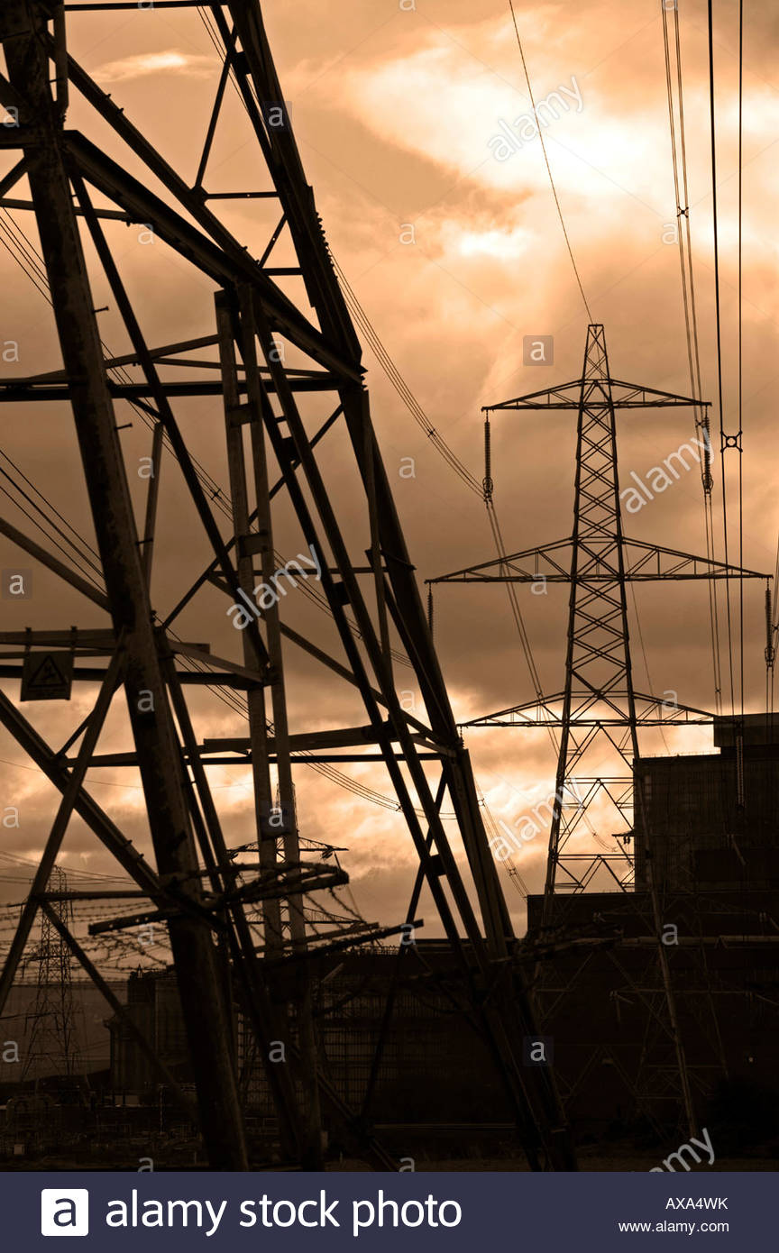 Tall wires electricity pylon transmission tower lattice overhead hi-res ...