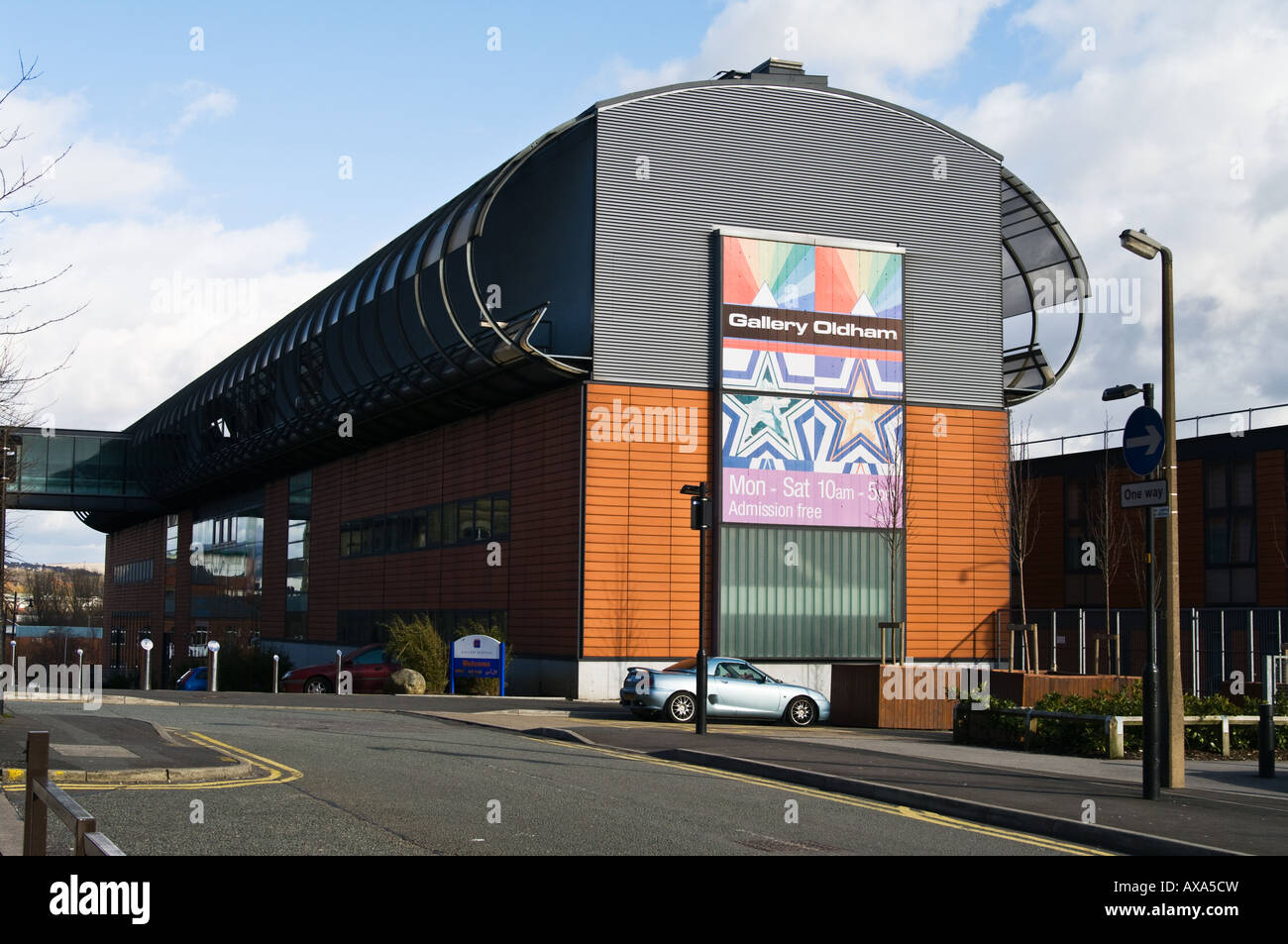 Oldham gallery hi-res stock photography and images - Alamy