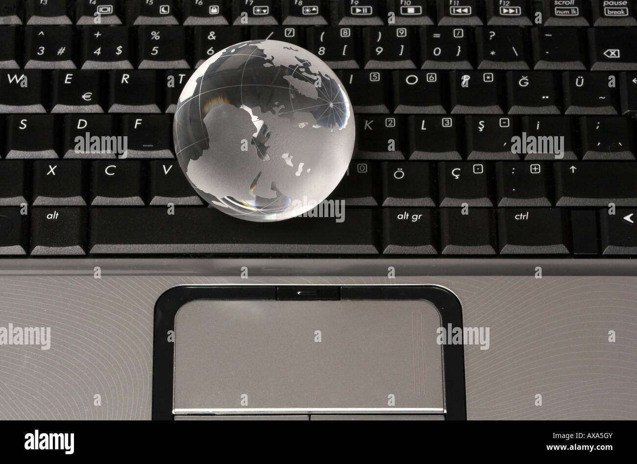 World globe laptop hi-res stock photography and images - Alamy