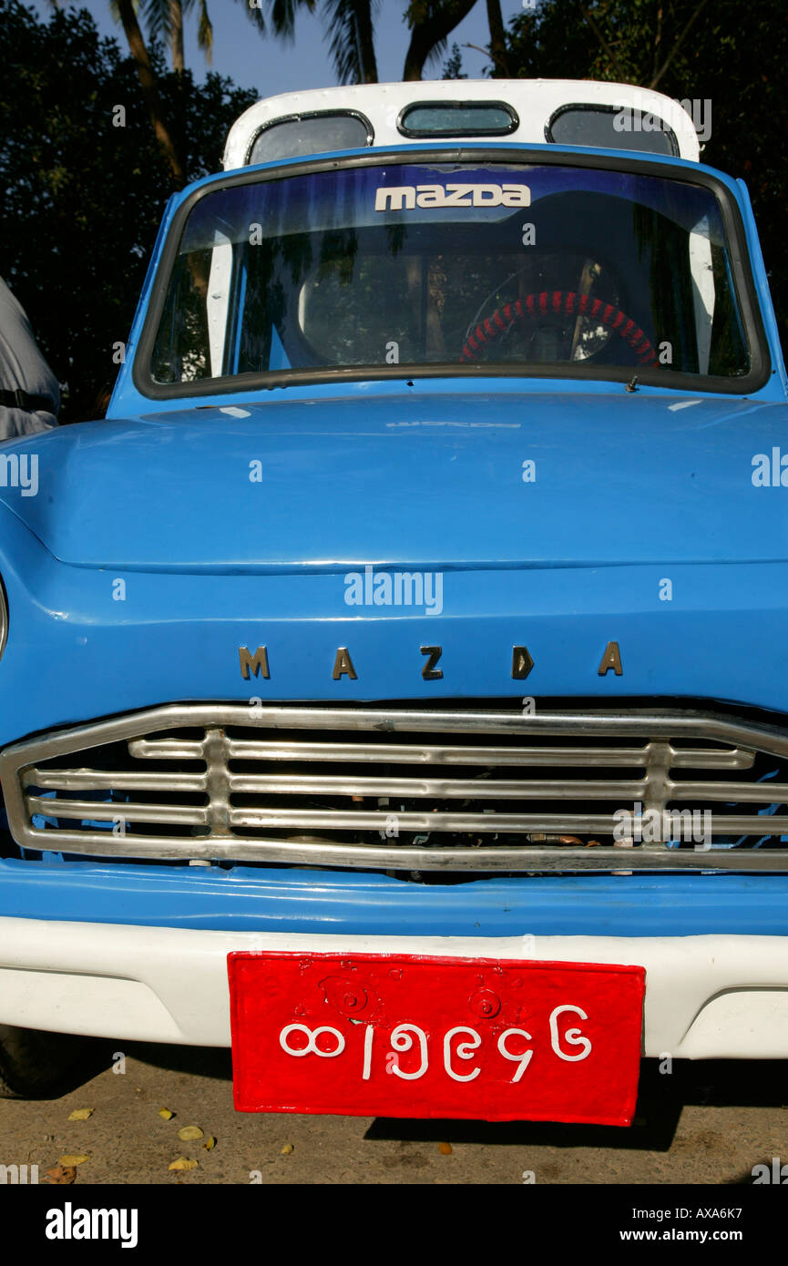 Old mazda hi-res stock photography and images - Alamy