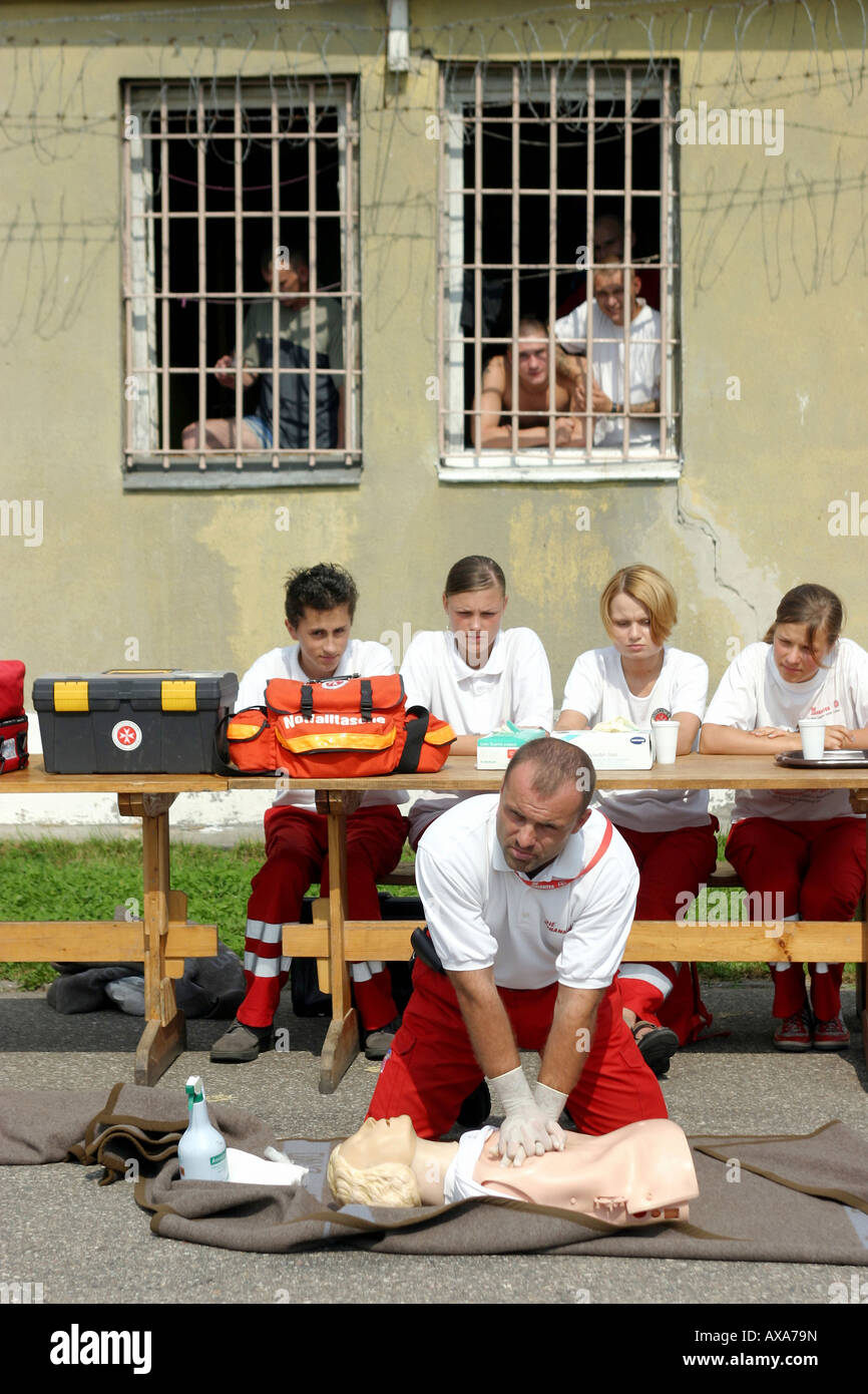 Prisoners prison work hi-res stock photography and images - Alamy