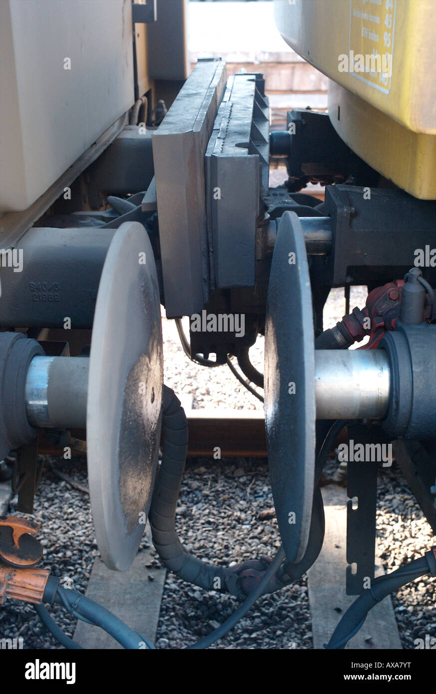 link between 2 carriages of a train Stock Photo - Alamy