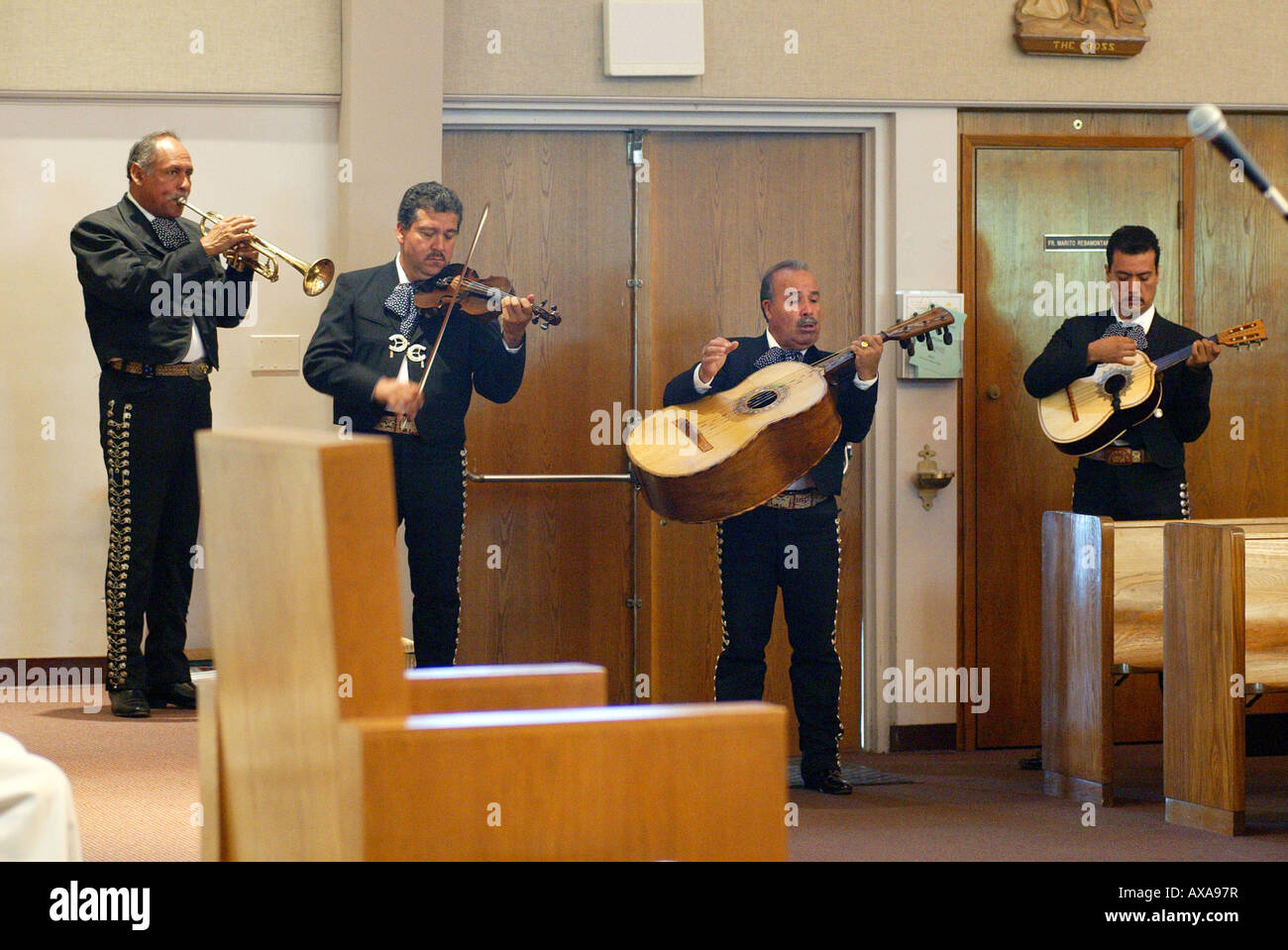 Church ethnic catholic mexican hi-res stock photography and images - Alamy