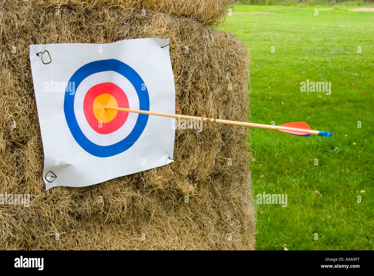Hits target hi-res stock photography and images - Alamy