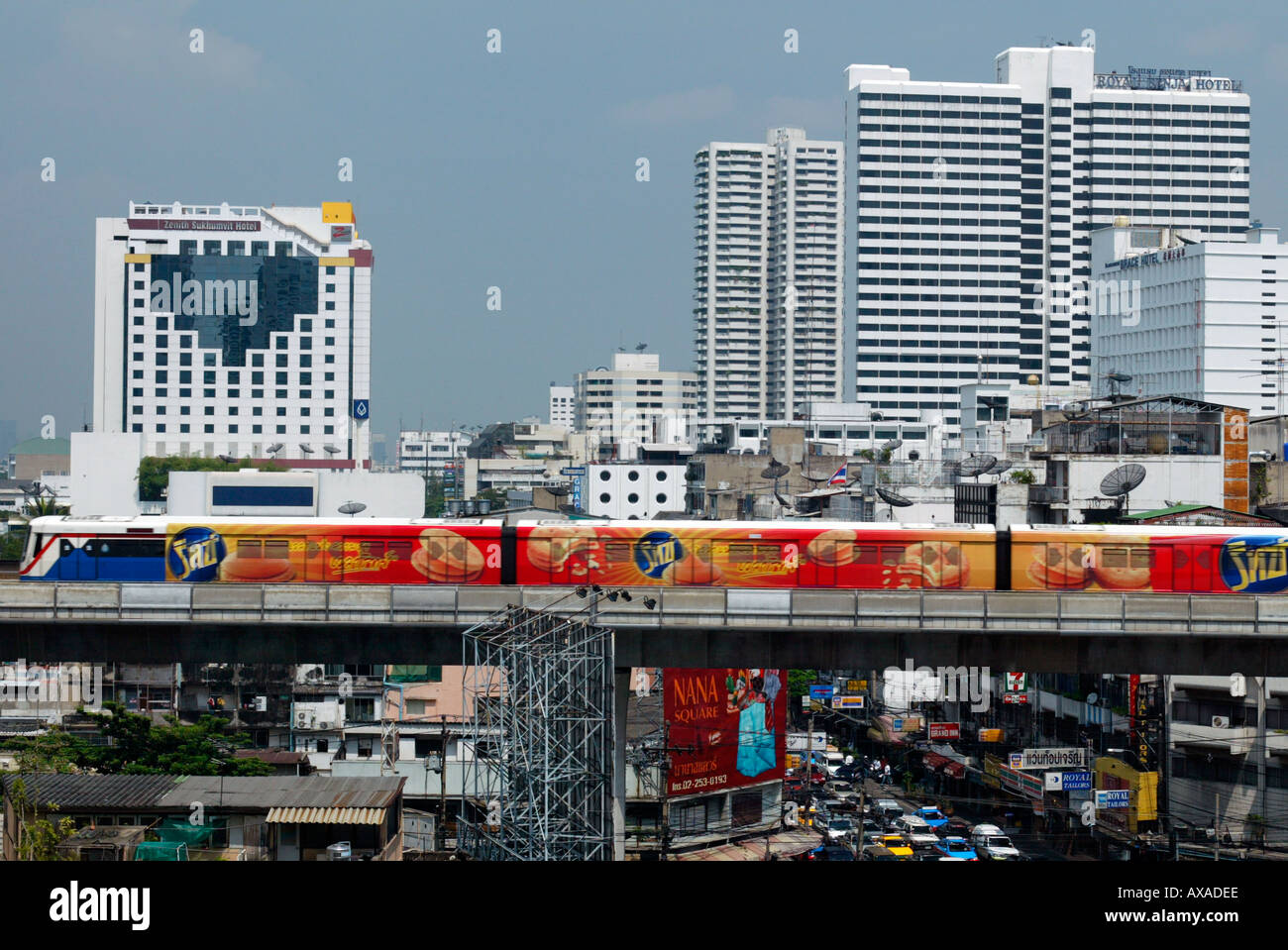 Nana sukhumvit bangkok hi-res stock photography and images - Alamy