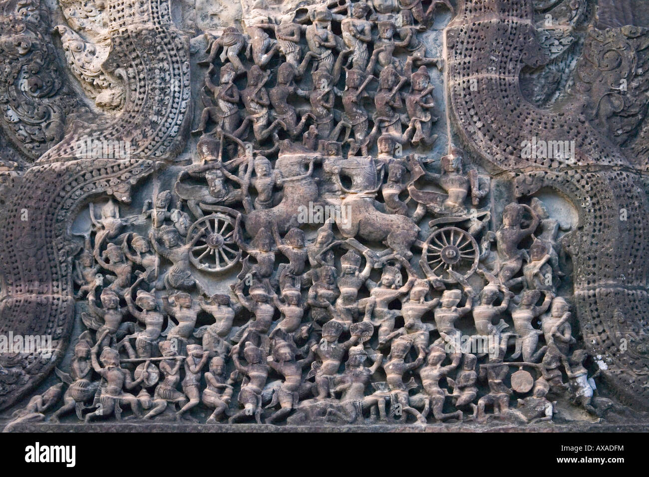 Detailed carving in Angkor Wat Cambodia Stock Photo - Alamy