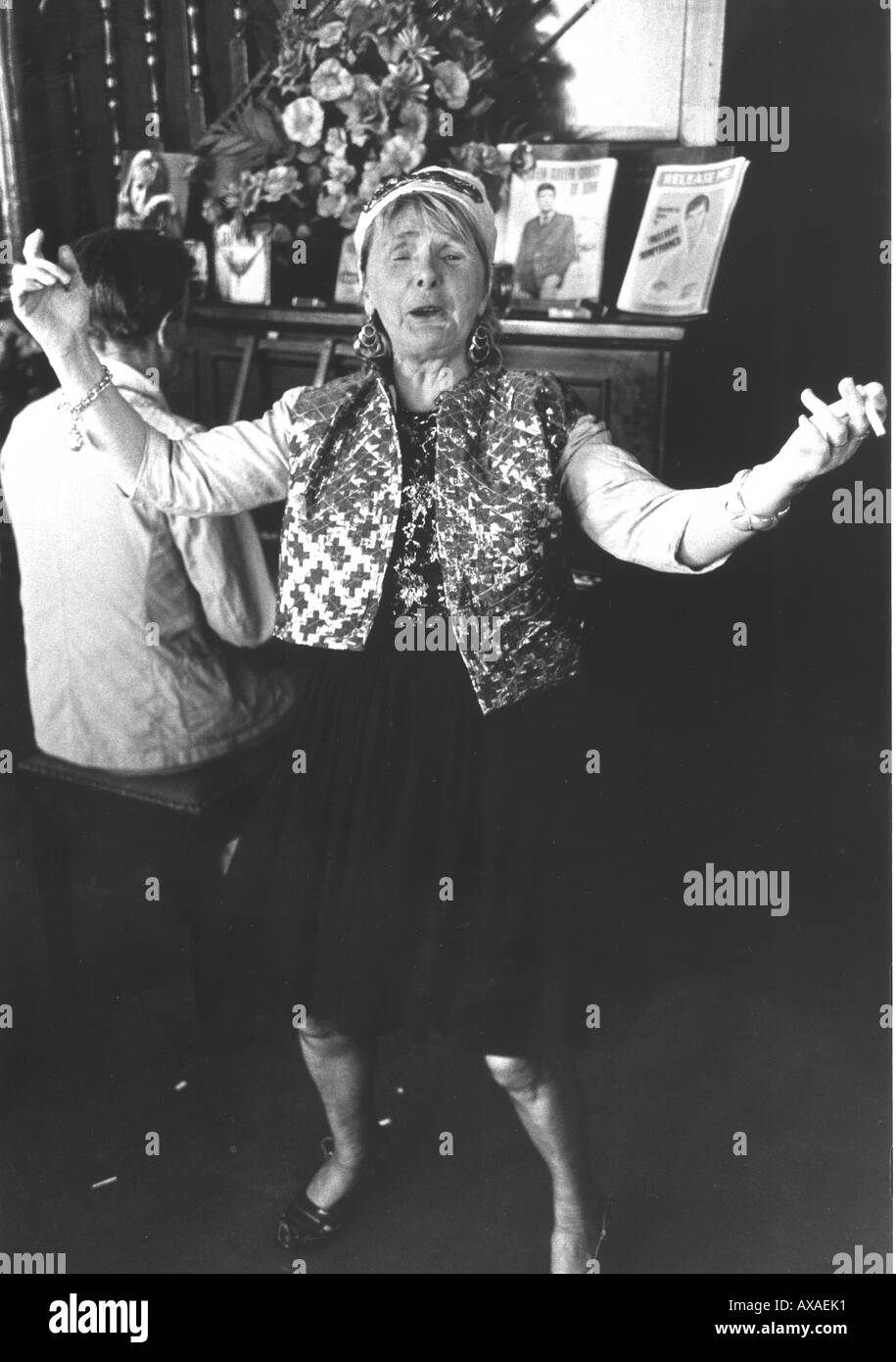 Cockney piano hi-res stock photography and images - Alamy