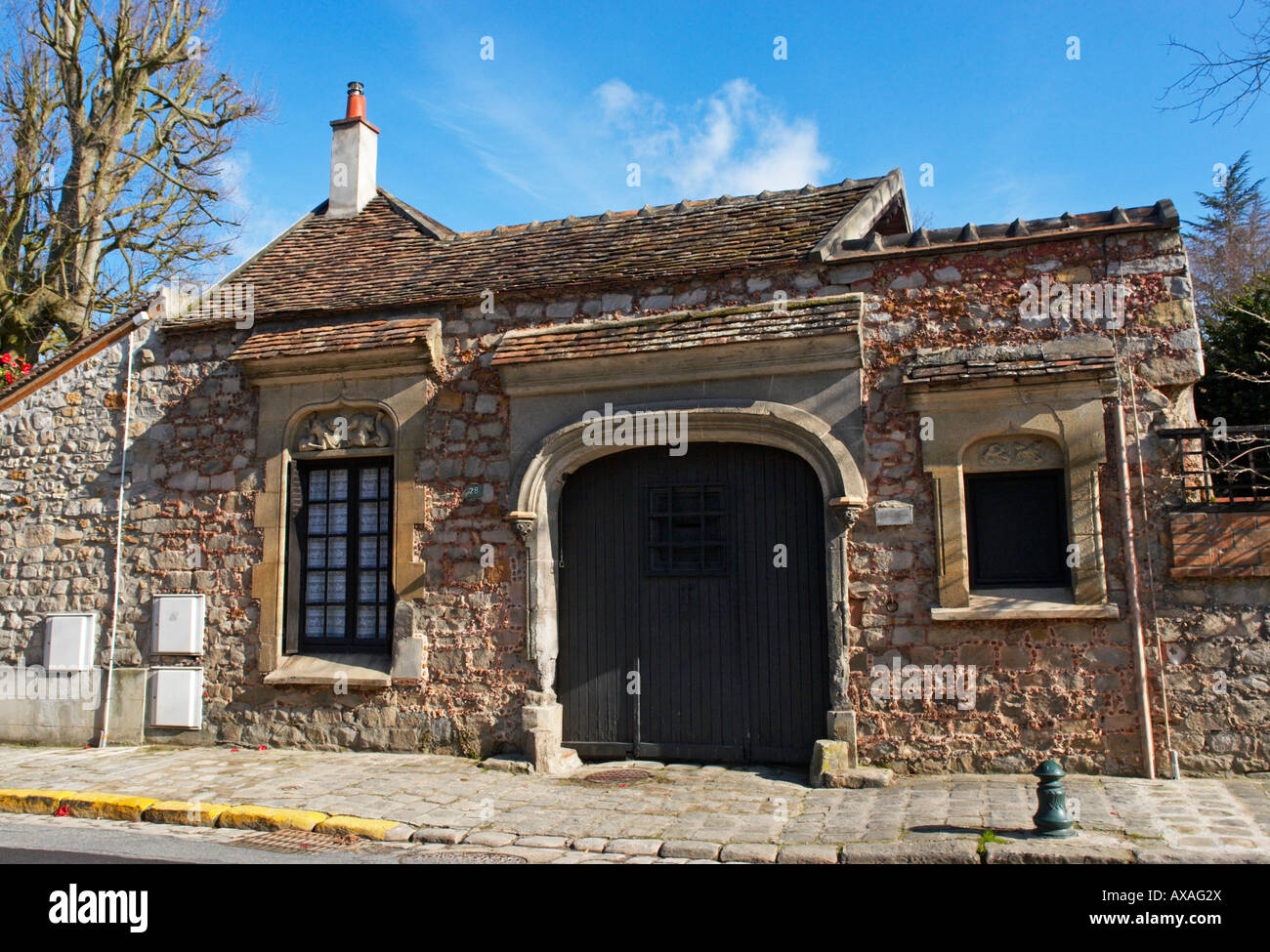 Barbizon village hi-res stock photography and images - Alamy