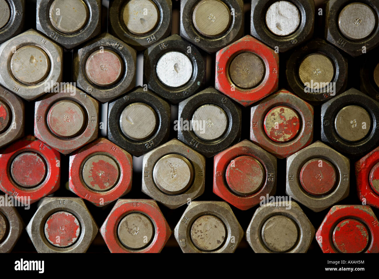 Pile of nuts and bolts hi-res stock photography and images - Alamy