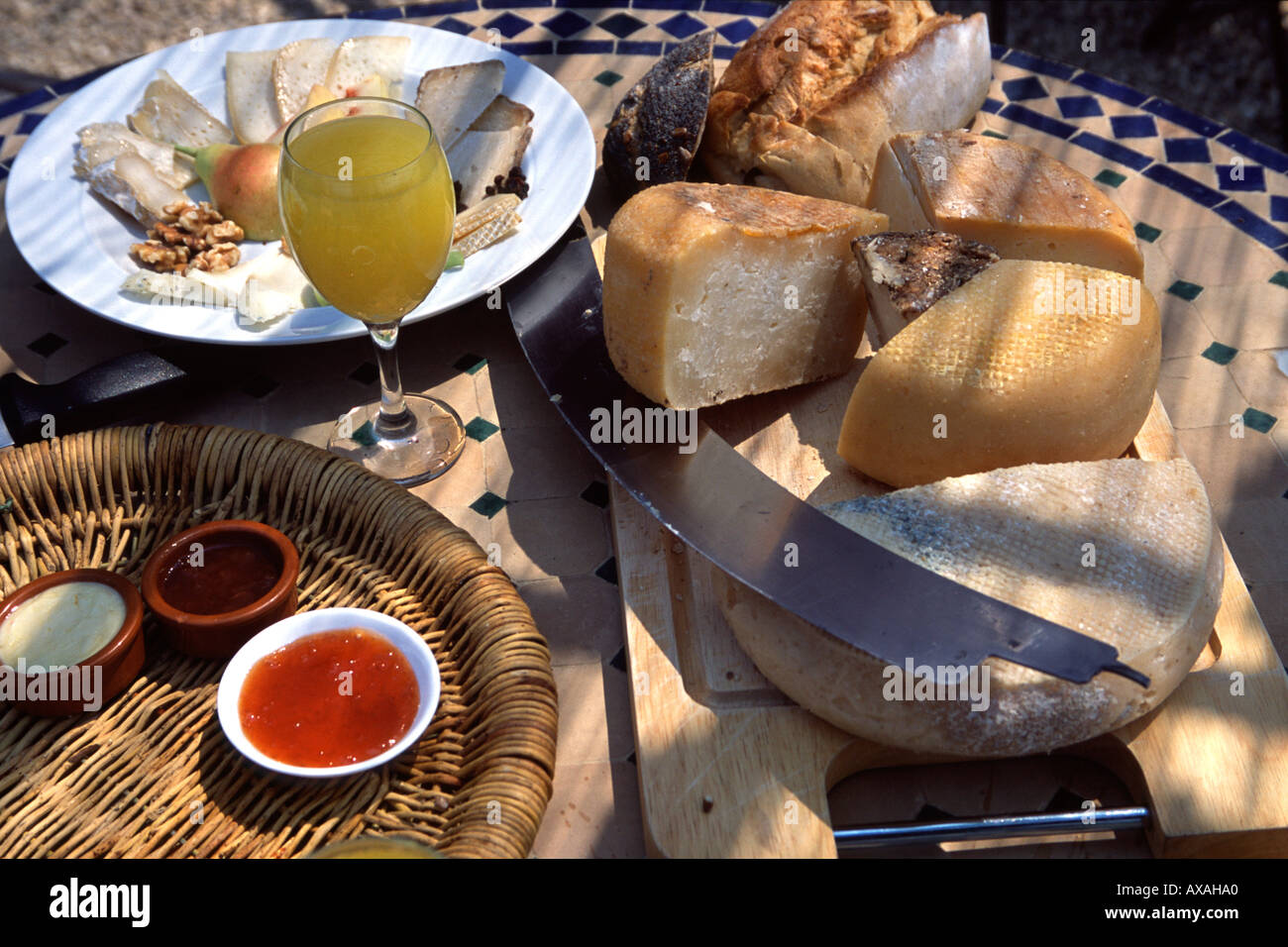 The daily buffet hi-res stock photography and images - Alamy