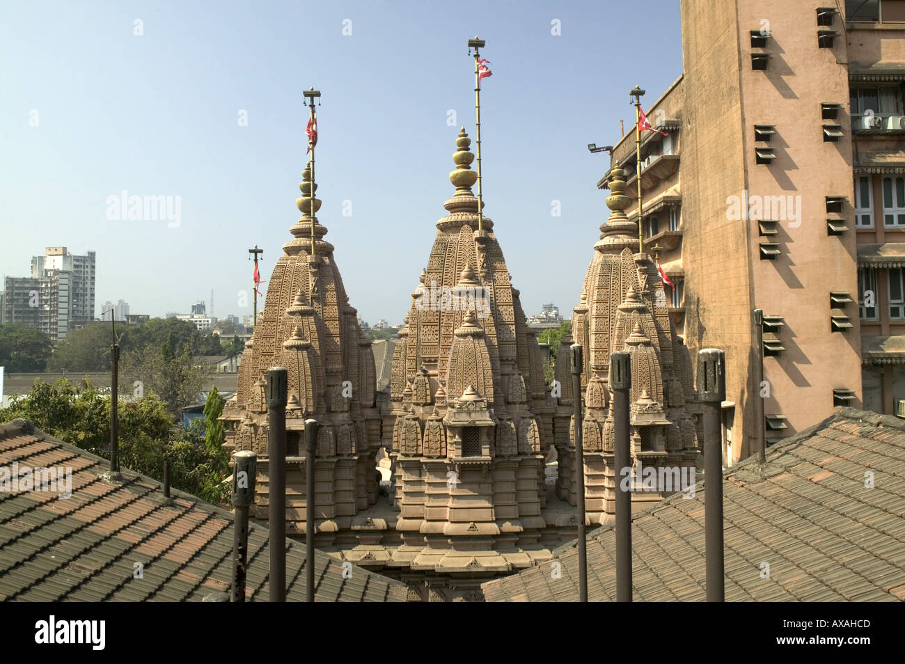 Swaminarayan mandir mumbai hi-res stock photography and images - Alamy