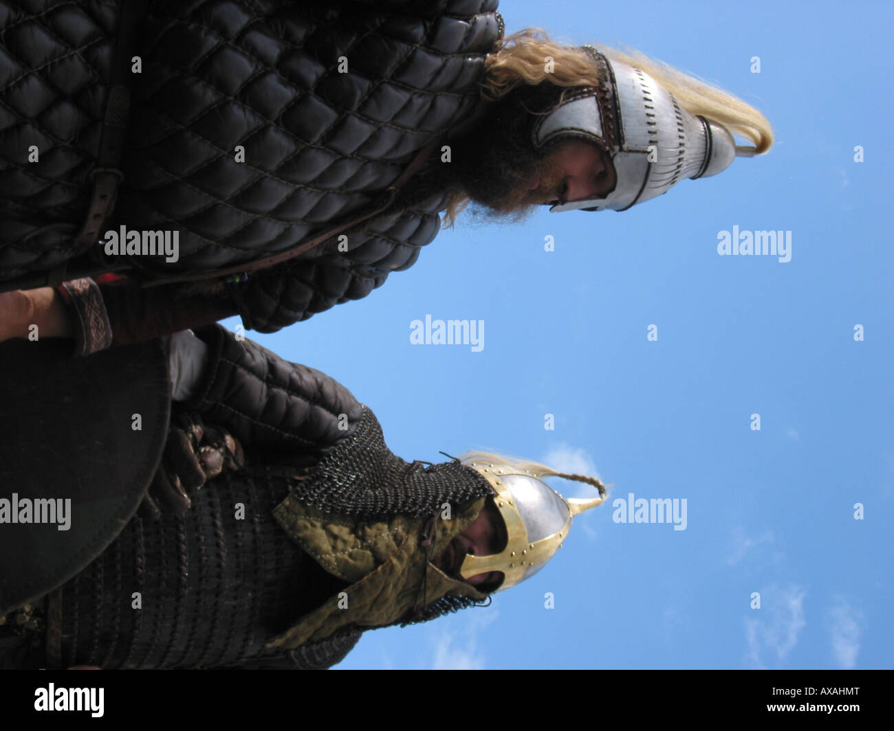 Middle ages warriors hi-res stock photography and images - Alamy