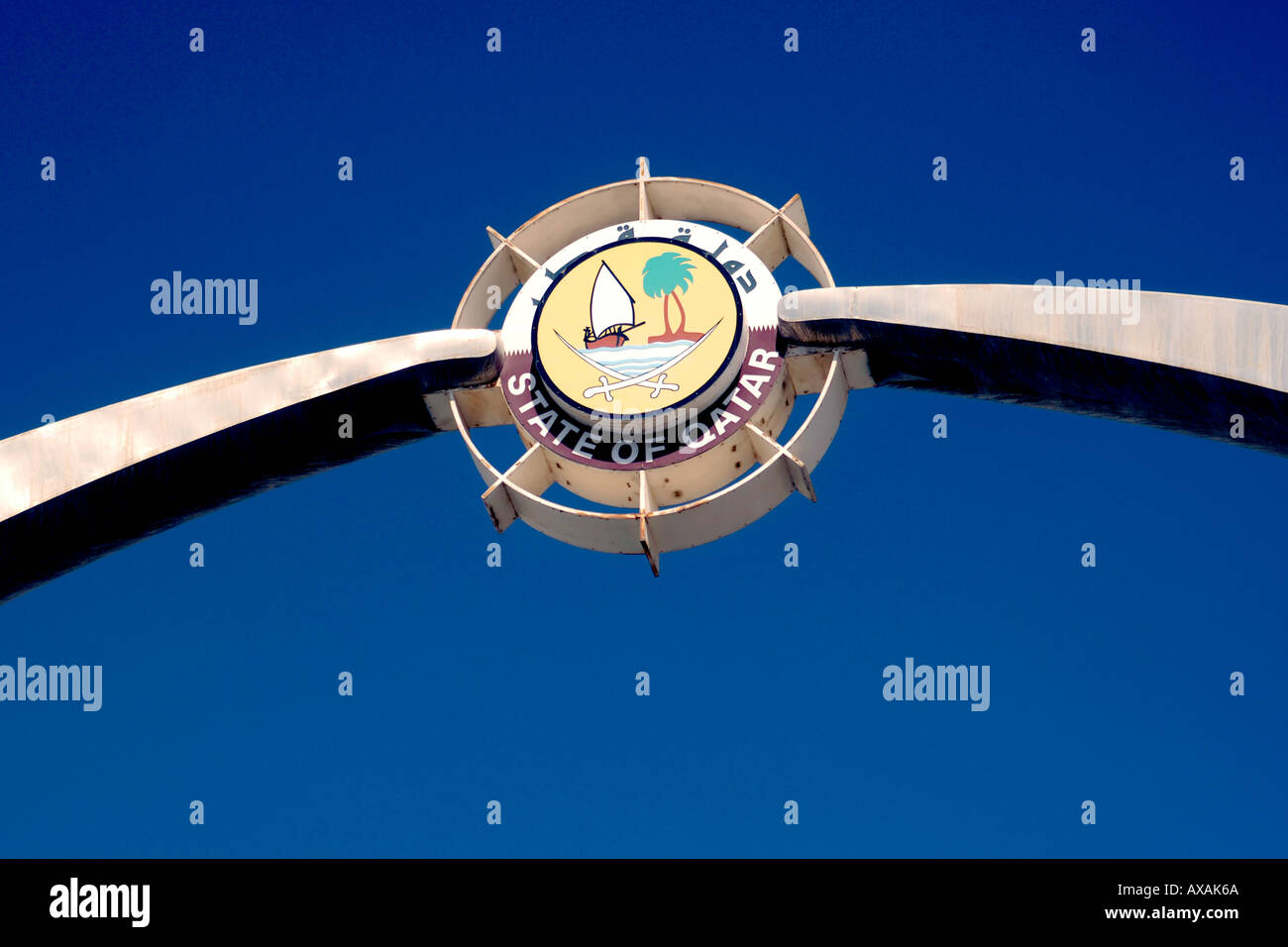 Doha qatar arabia arch emblem hi-res stock photography and images - Alamy