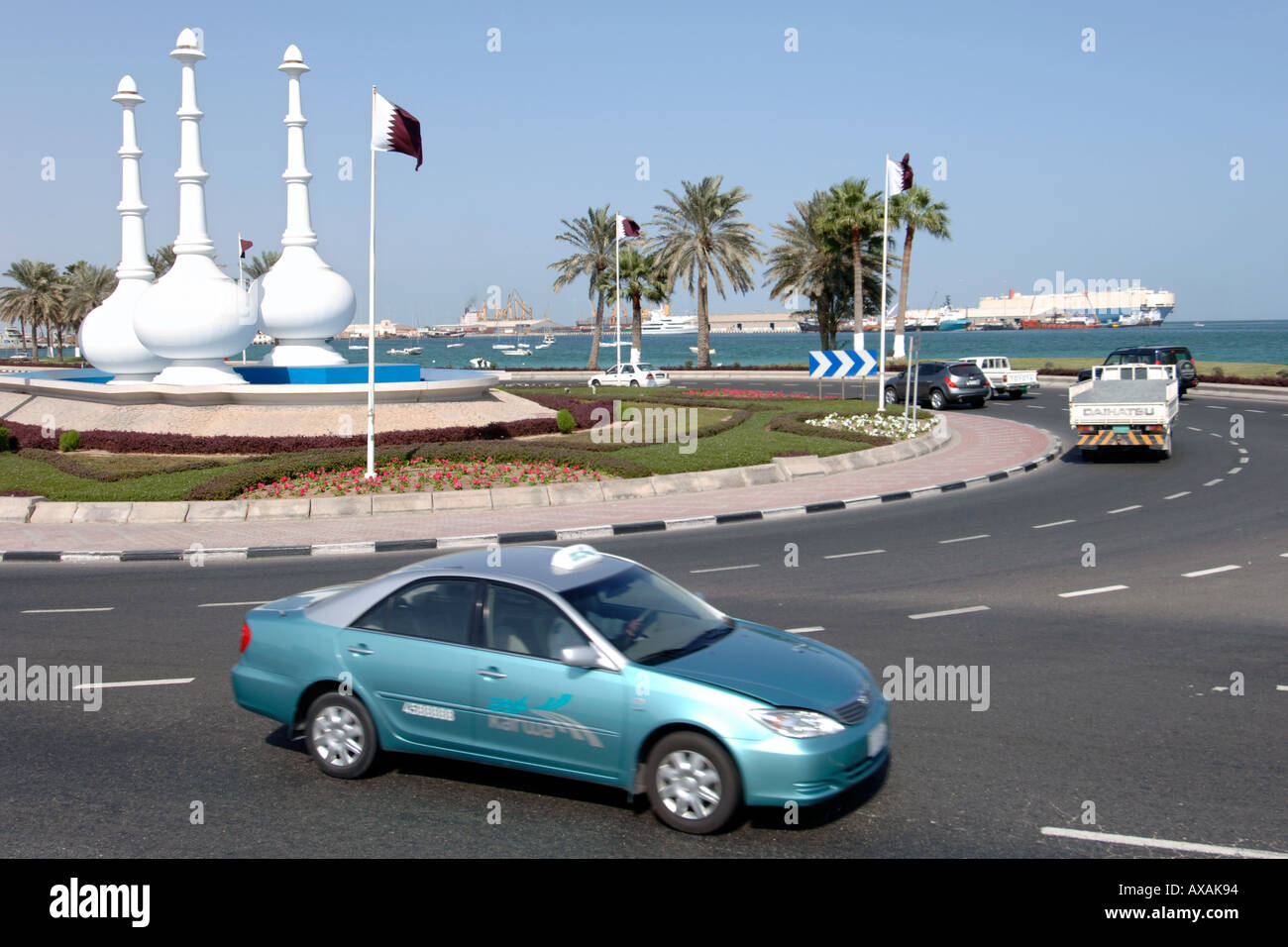 Roundabout in doha qatar hi-res stock photography and images - Alamy