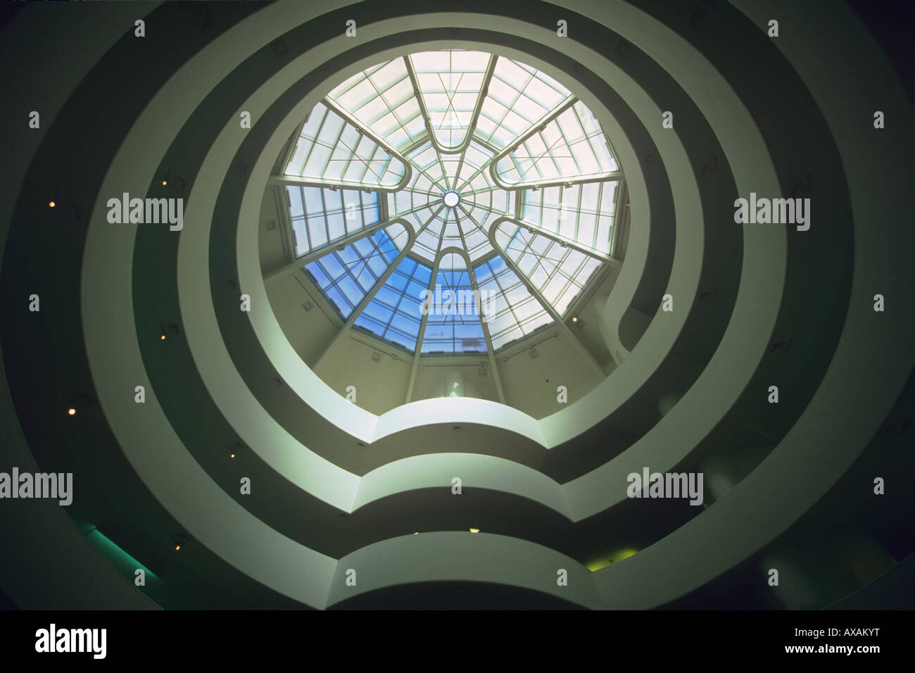 Guggenheim spiral atrium architecture hi-res stock photography and ...