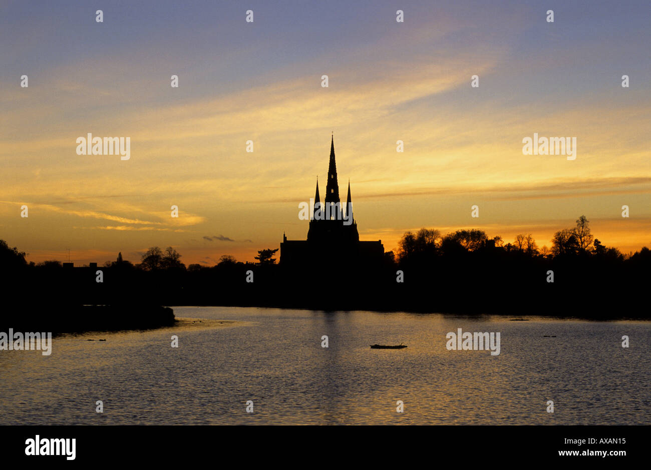 Lichfield Cathedral and Stowe Pool at sunset, Staffordshire, England ...