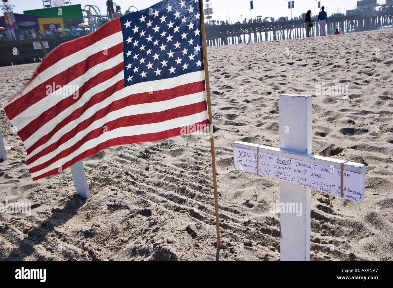 American veterans memorial pier hi-res stock photography and images - Alamy
