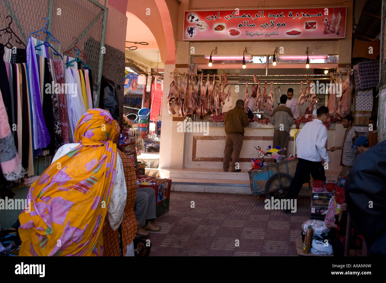 Agadir market morocco north west hi-res stock photography and images ...