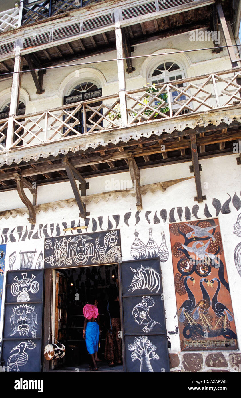 Shopfront in mombasa, house shop Stock Photo - Alamy