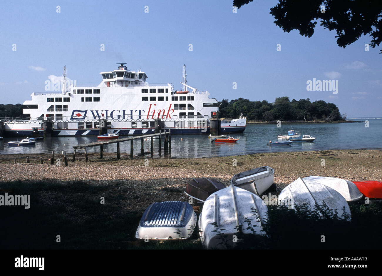 Fishbourne ferry hi-res stock photography and images - Alamy