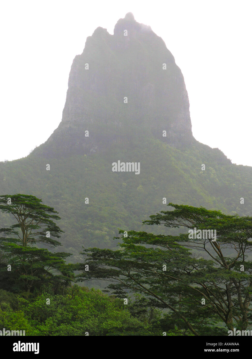 Mount mouaroa hi-res stock photography and images - Alamy