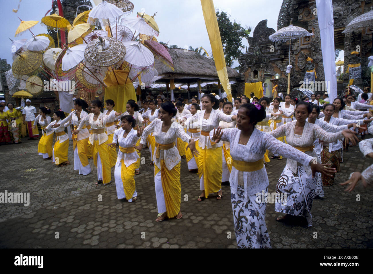 Indonesia Bali festival Stock Photo - Alamy