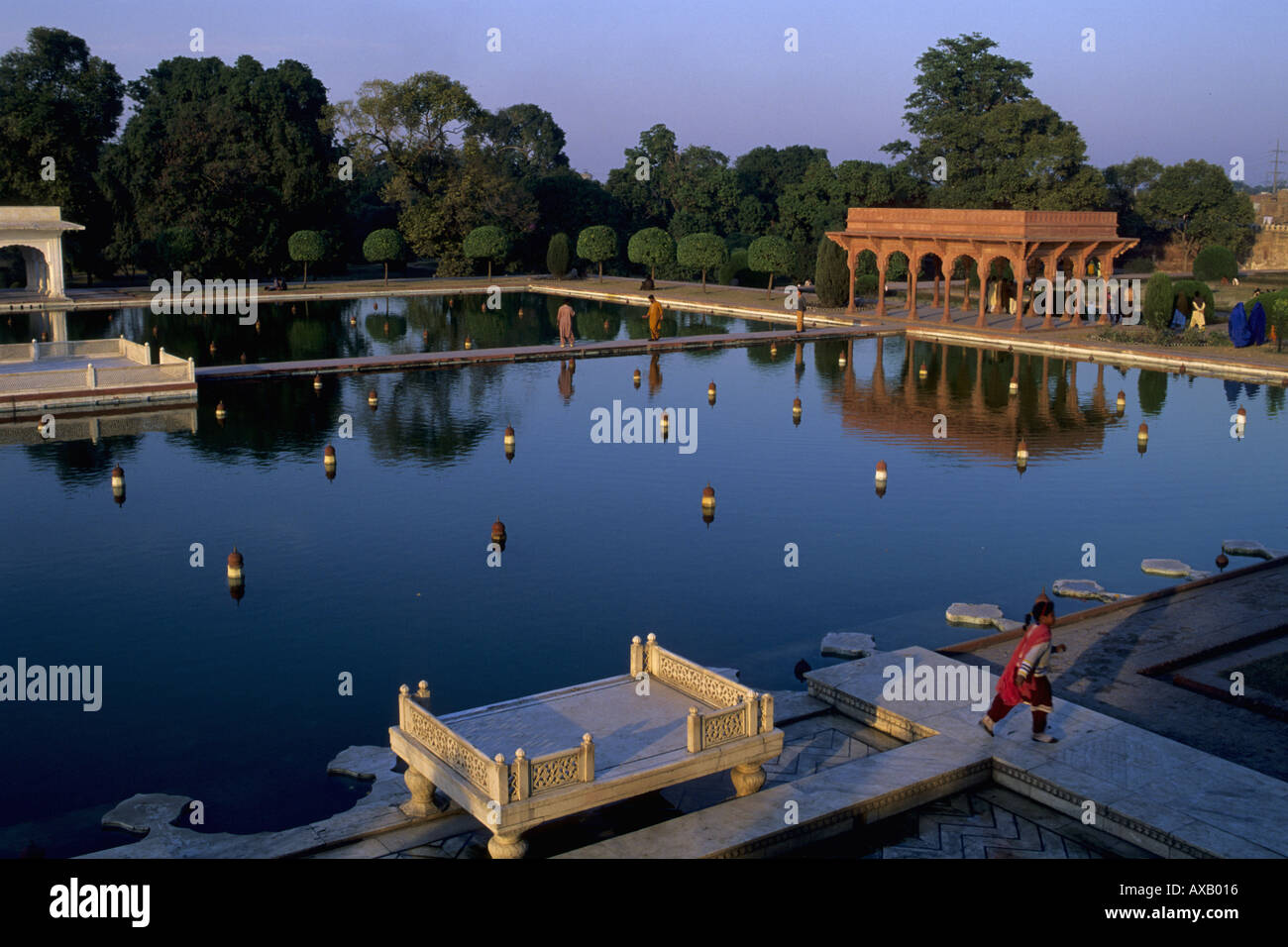 Shalimar gardens lahore hi-res stock photography and images - Alamy
