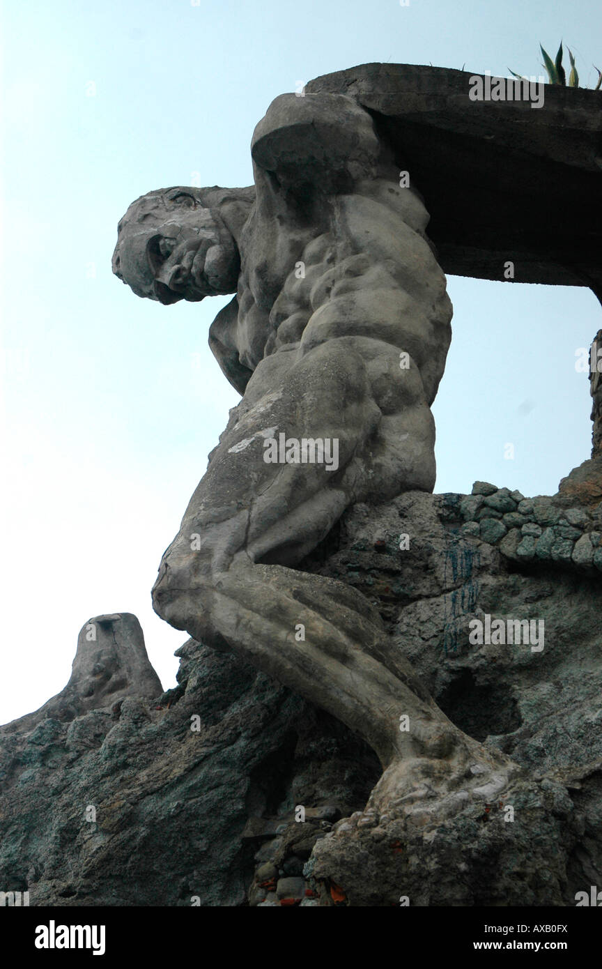 Statue of Giant and the Clam Monterosso al Mare Italia Stock Photo - Alamy