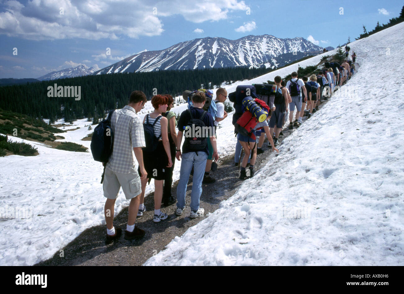 Crowded trail hi-res stock photography and images - Alamy