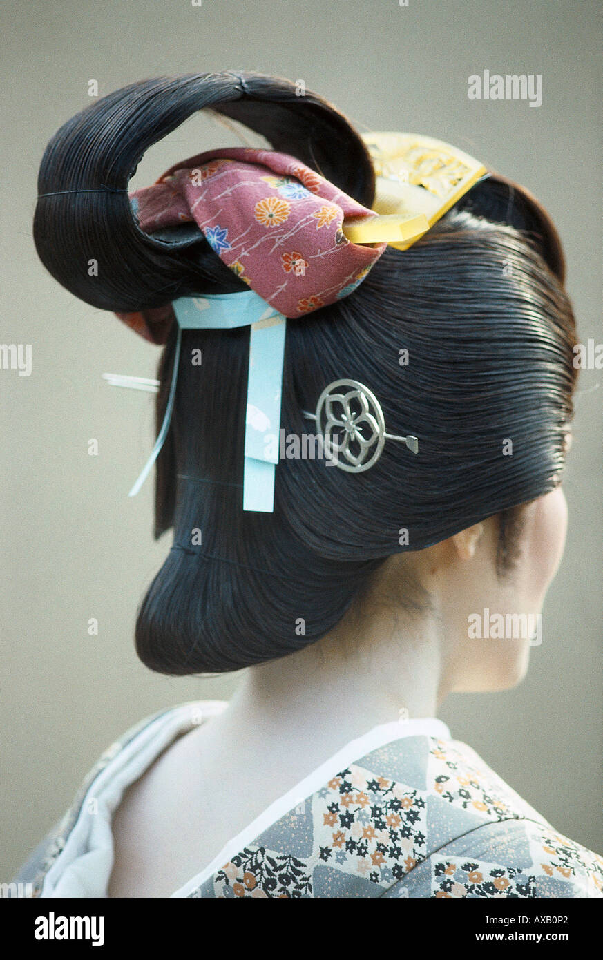 Geisha japan and back view hi-res stock photography and images - Alamy