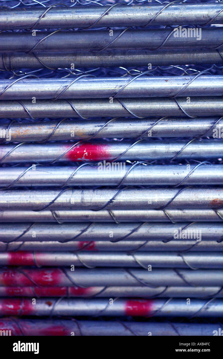 Stacked aluminum chain link fencing Stock Photo - Alamy