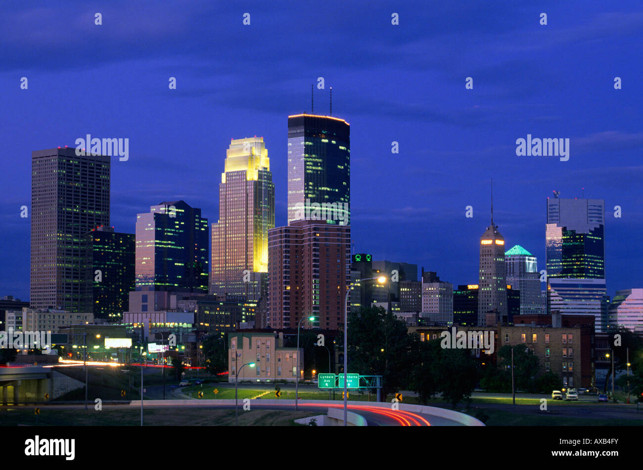 NIGHT SKYLINE OF DOWNTOWN MINNEAPOLIS, MINNESOTA. WINTER Stock Photo ...